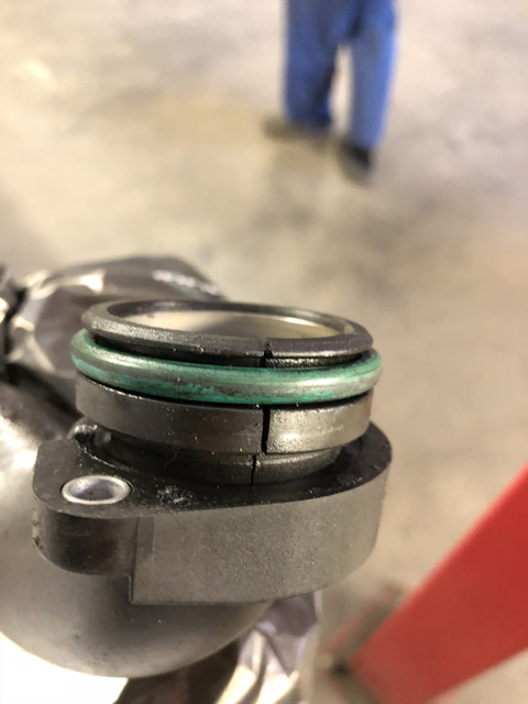 31269238 Патрубок турбины Volvo | Запчасти на DRIVE2