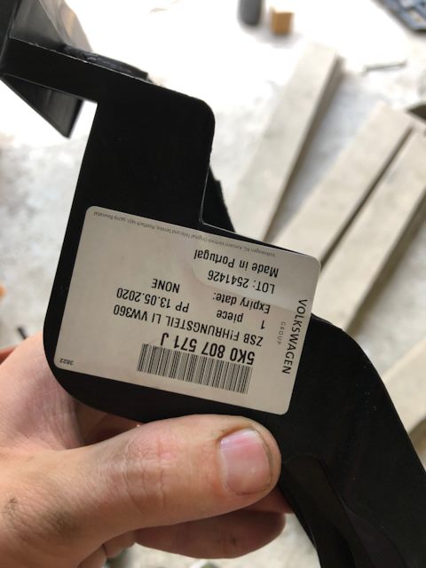 5K0807571J Направляющий элемент VAG | Запчасти на DRIVE2