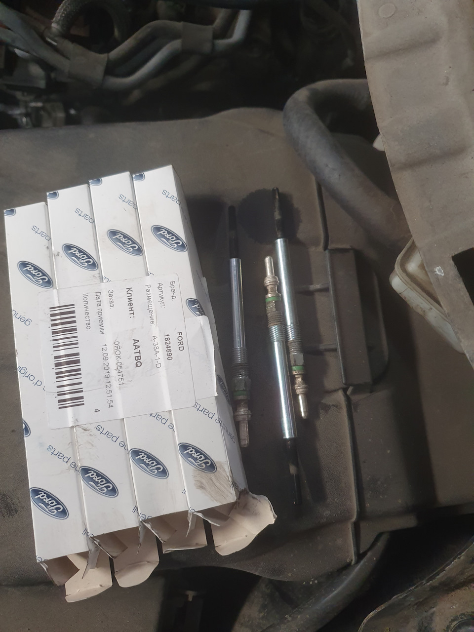 1824690 Свеча накаливания Ford | Запчасти на DRIVE2