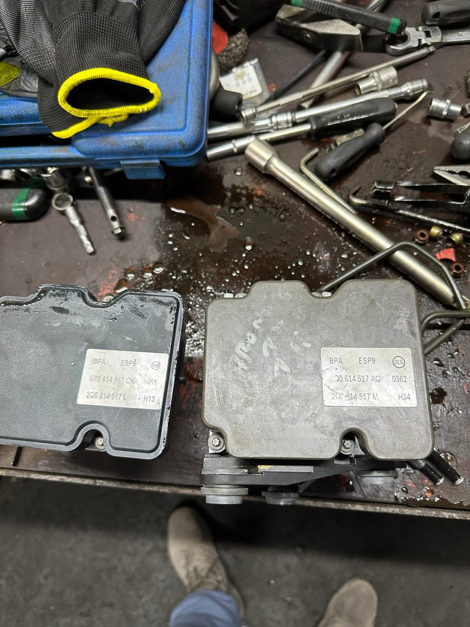 Замена блока ESC на 2Q0614517M ESC High vFGS — Volkswagen Polo liftback ...