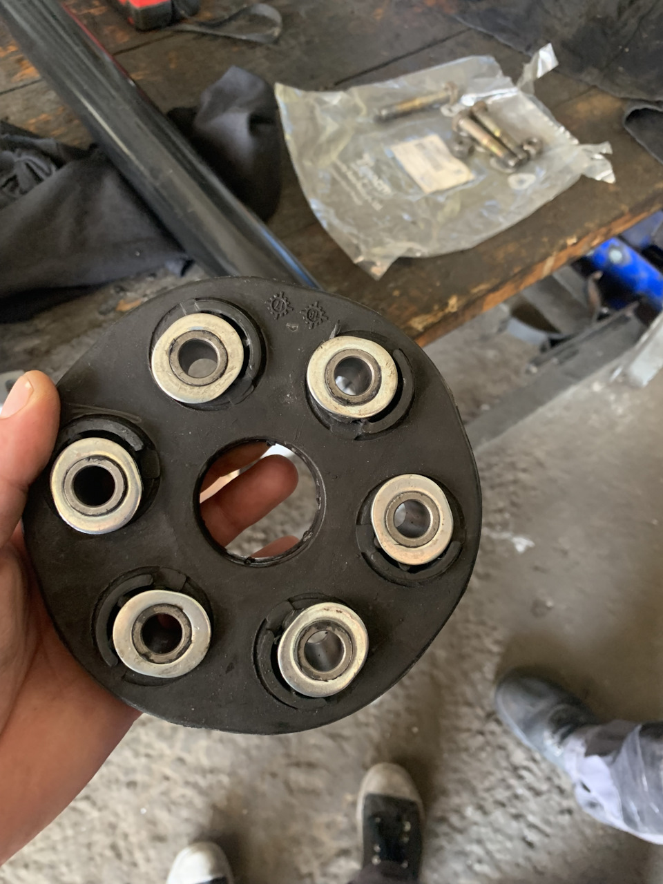 Кардан и сварка глушителя — Mercedes-Benz E-Class (W124), 3 л, 1991 ...