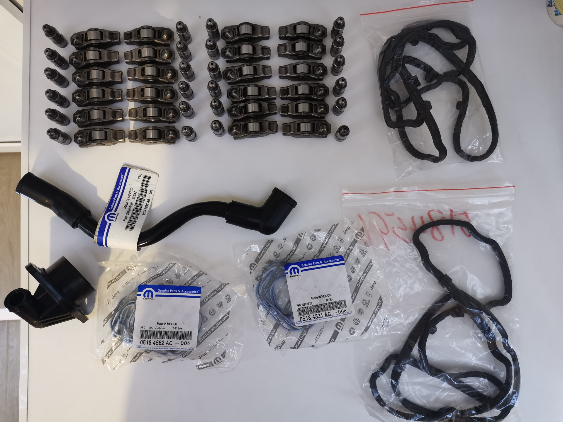 Замена рокеров, гидрокомпенасатров, прокладки клапанных крышек, клапан ...