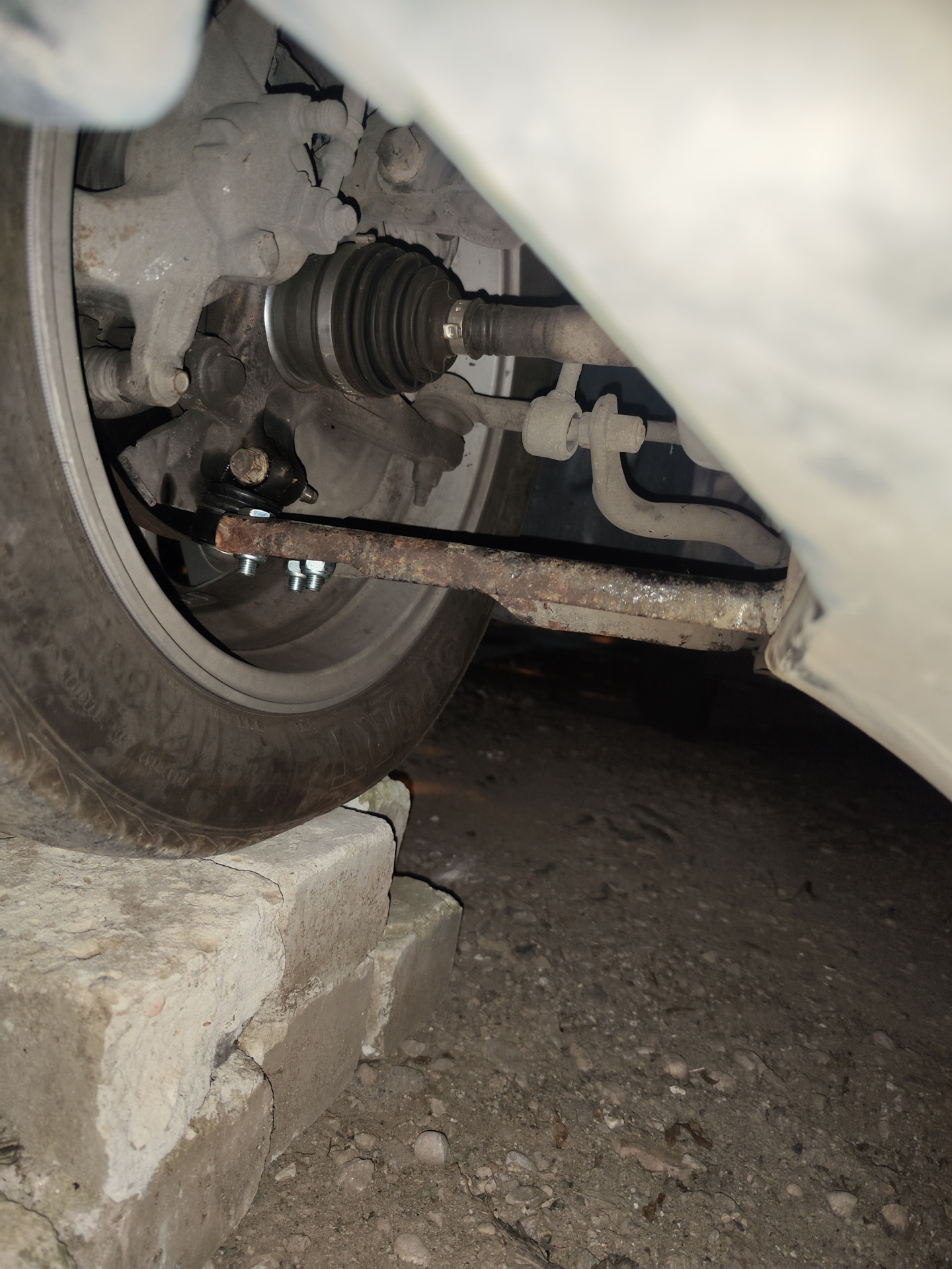 Замена зад правой ступицы GR1279 TRAFORD RING, шаровые опоры+сайлентблоки переднего рычага от ...