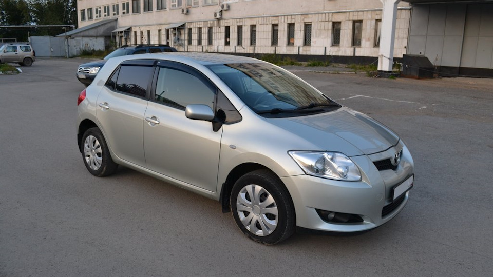 Toyota Auris (1G) 1.6 бензиновый 2008 | на DRIVE2