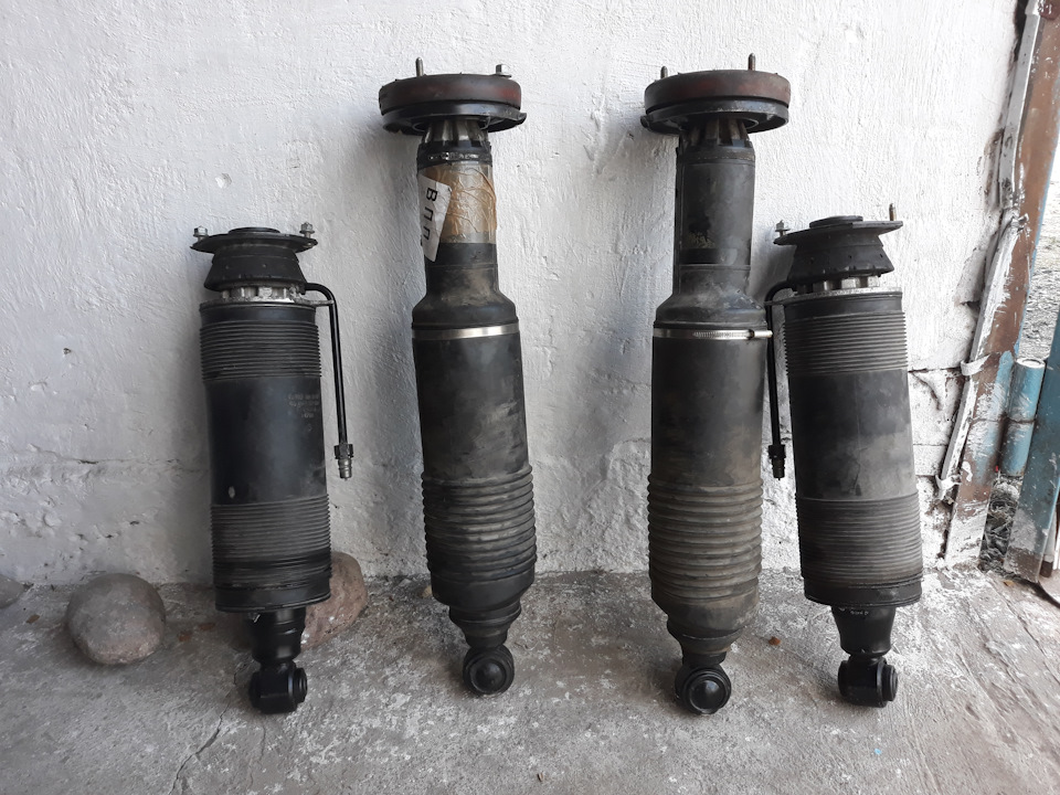 Занимаюсь Ремонтой всей ABC системой (Active Body Control) W221, W216 ...