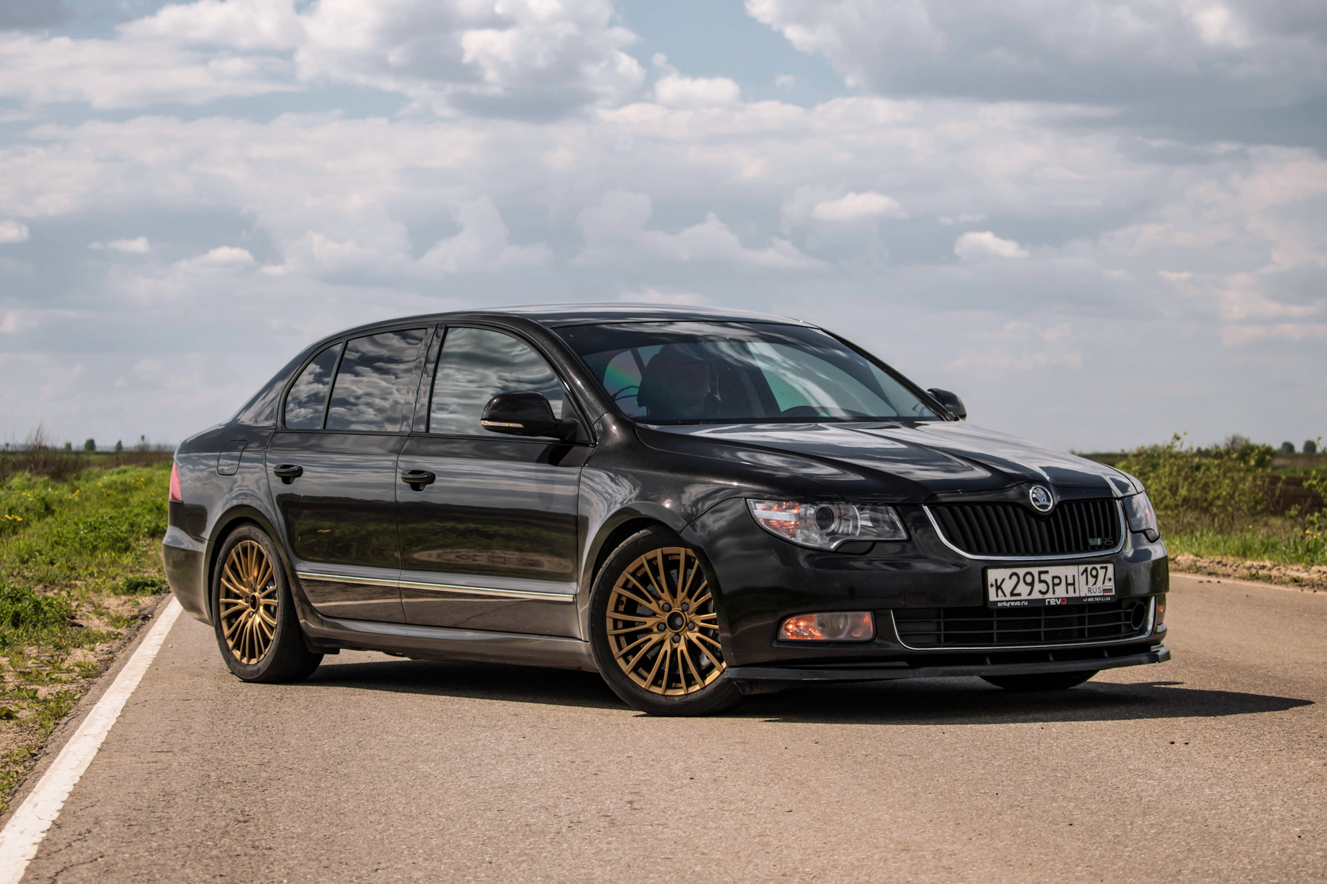 Фотосет №1 — Skoda Superb Mk2, 1,8 л, 2011 года | фотография | DRIVE2