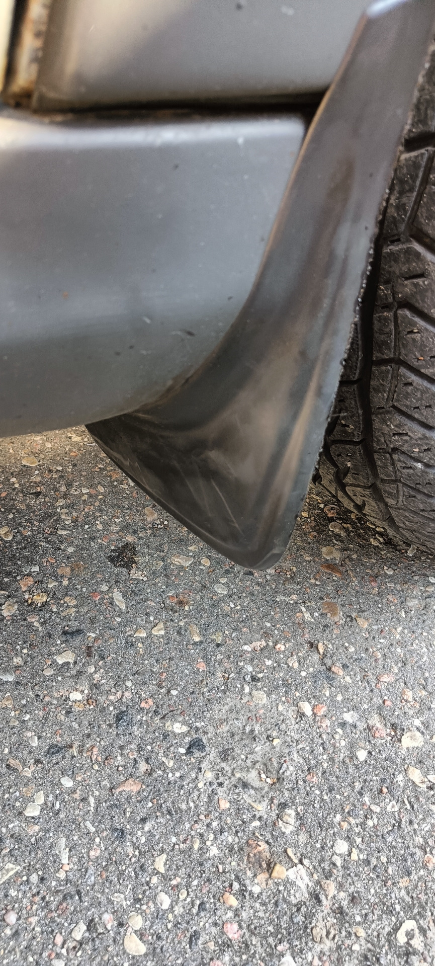 Брызговики — Mazda Tribute I, 2,3 л, 2005 года | аксессуары | DRIVE2