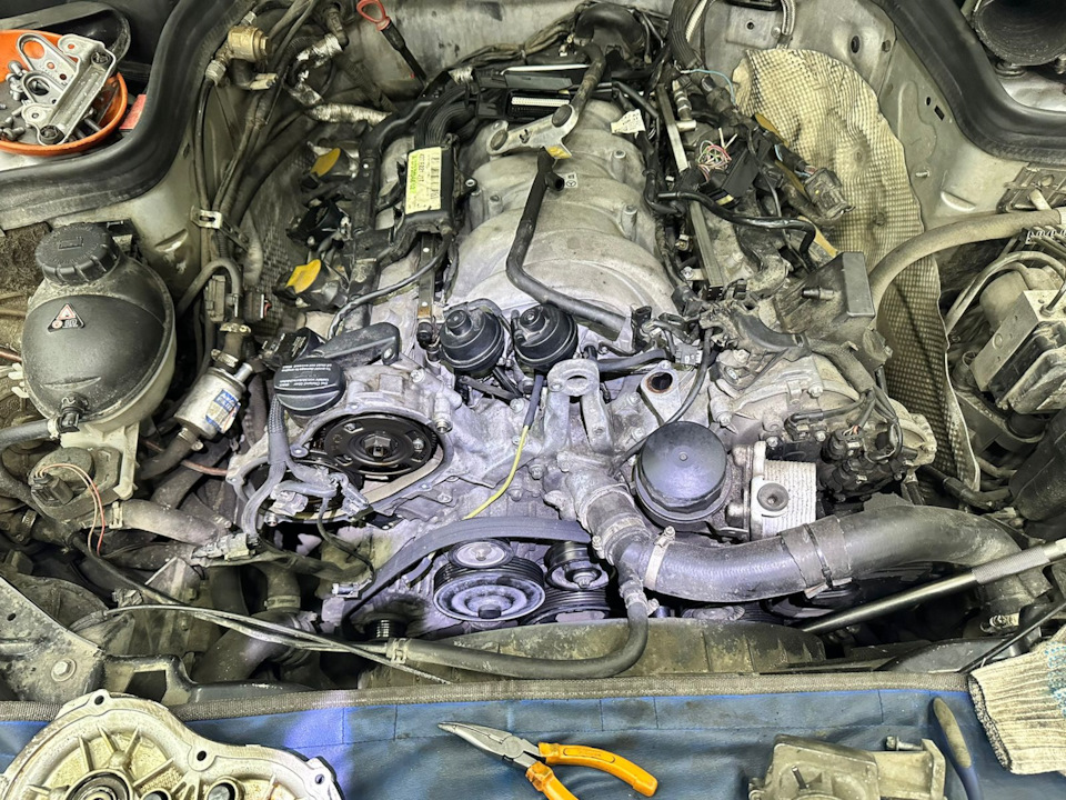 14 M273 5.5 вихревые заслонки — Mercedes-Benz E-Class (W212), 5,5 л ...