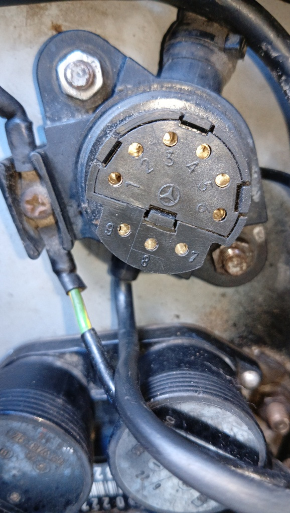 Установка датчика ВМТ A 0021532228 (он же A 0021531328) — Mercedes-Benz ...