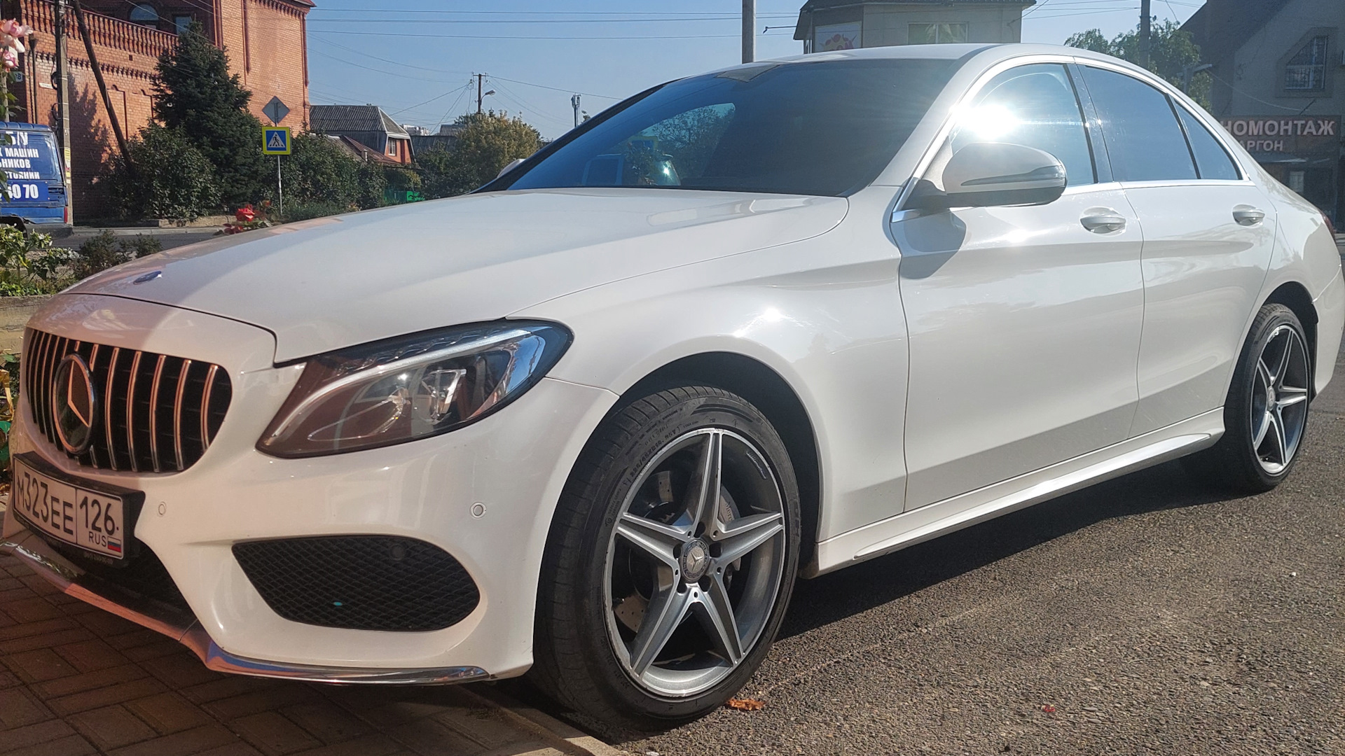 Mercedes-Benz C-Class (W205) 2.0 бензиновый 2016 | Белый, 2.0l 4 matic на DRIVE2