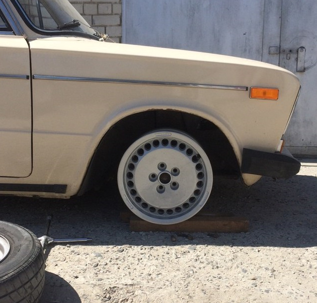 Alfa Romeo Speedline — Lada 21061, 1,5 л, 1996 года | колёсные диски ...