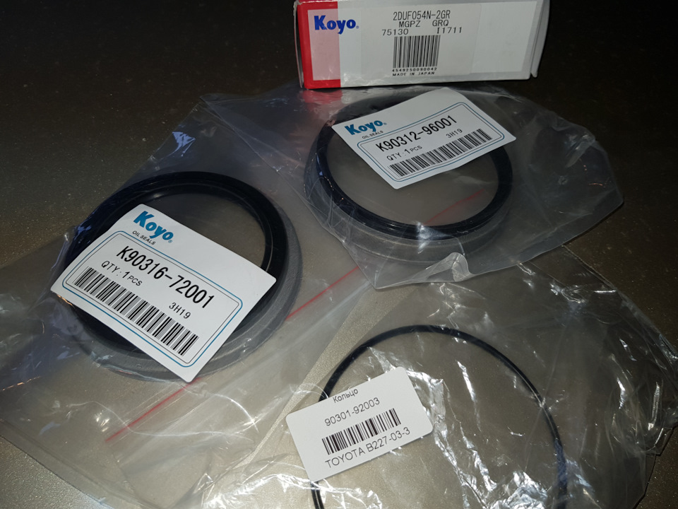 Замена ступичного подшипника и регулировка сход/развал — Toyota Land ...