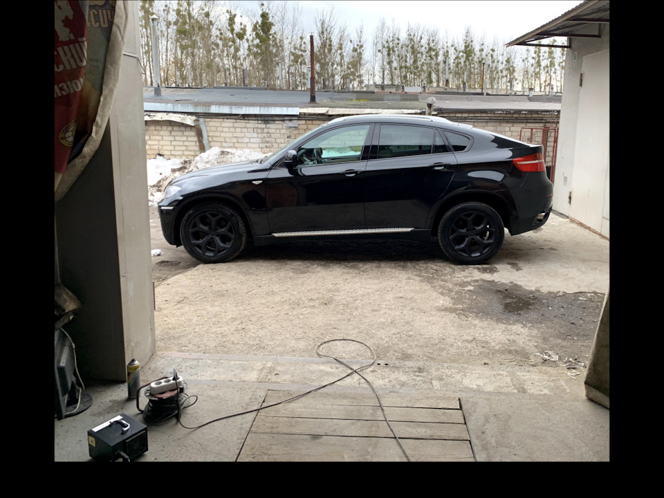 Полировка/Керамика/Химчистка/Жидкое стекло на лобовое — BMW X6 (E71/E72 ...