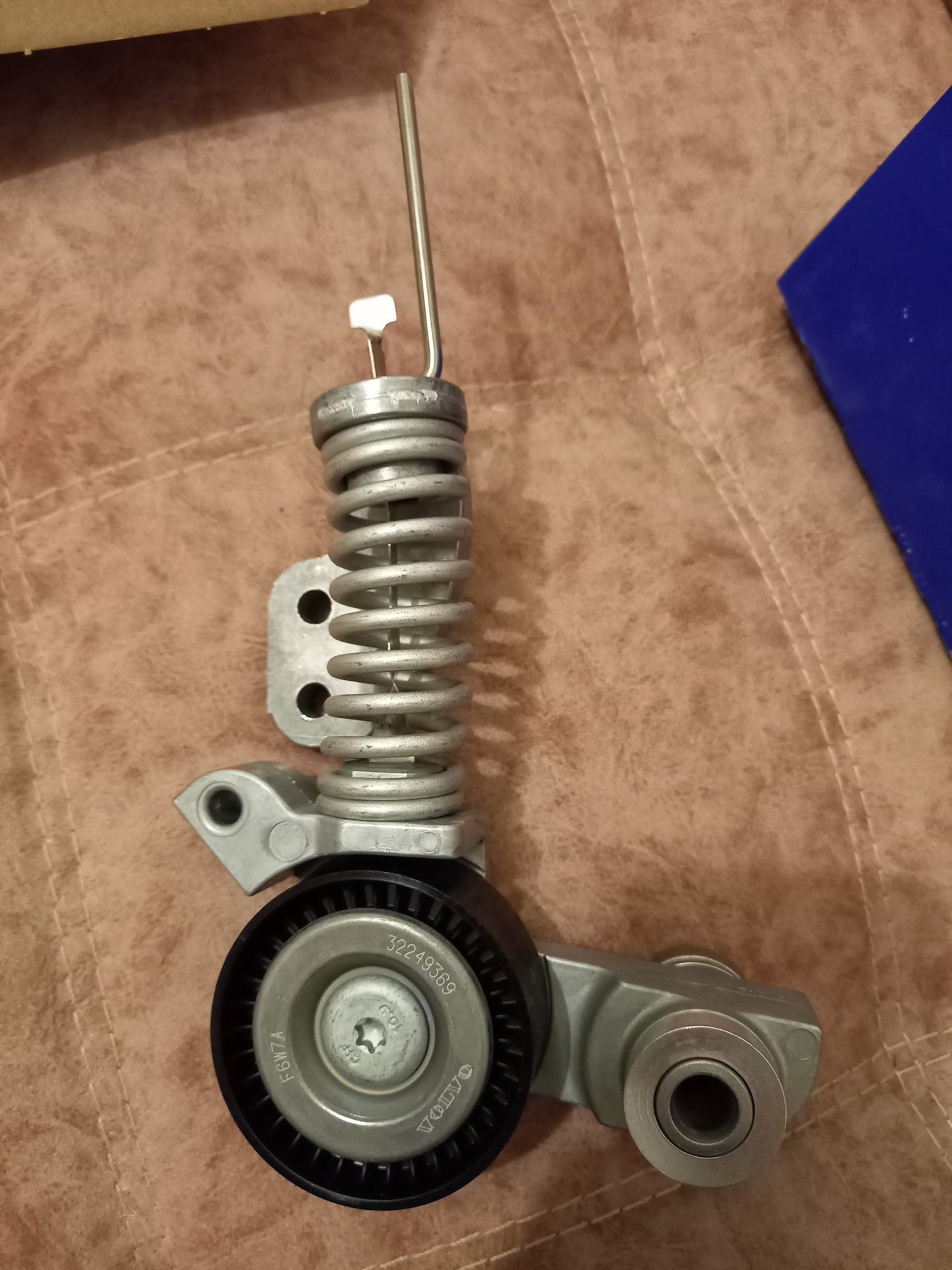 Запчасти для замены ГРМ и сальников B4204T11 — Volvo S80 (2G), 2 л ...