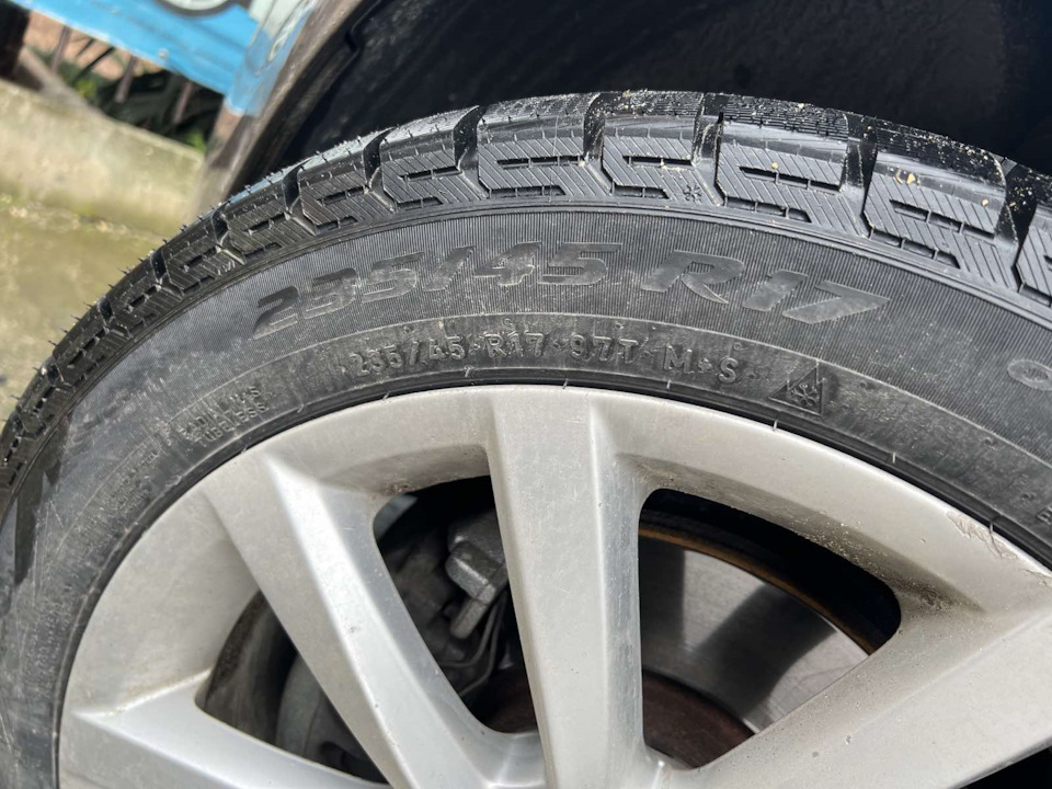 235/45 R17 97T Pirelli Formula Ice Fr — Volkswagen Passat B7, 1,8 л ...