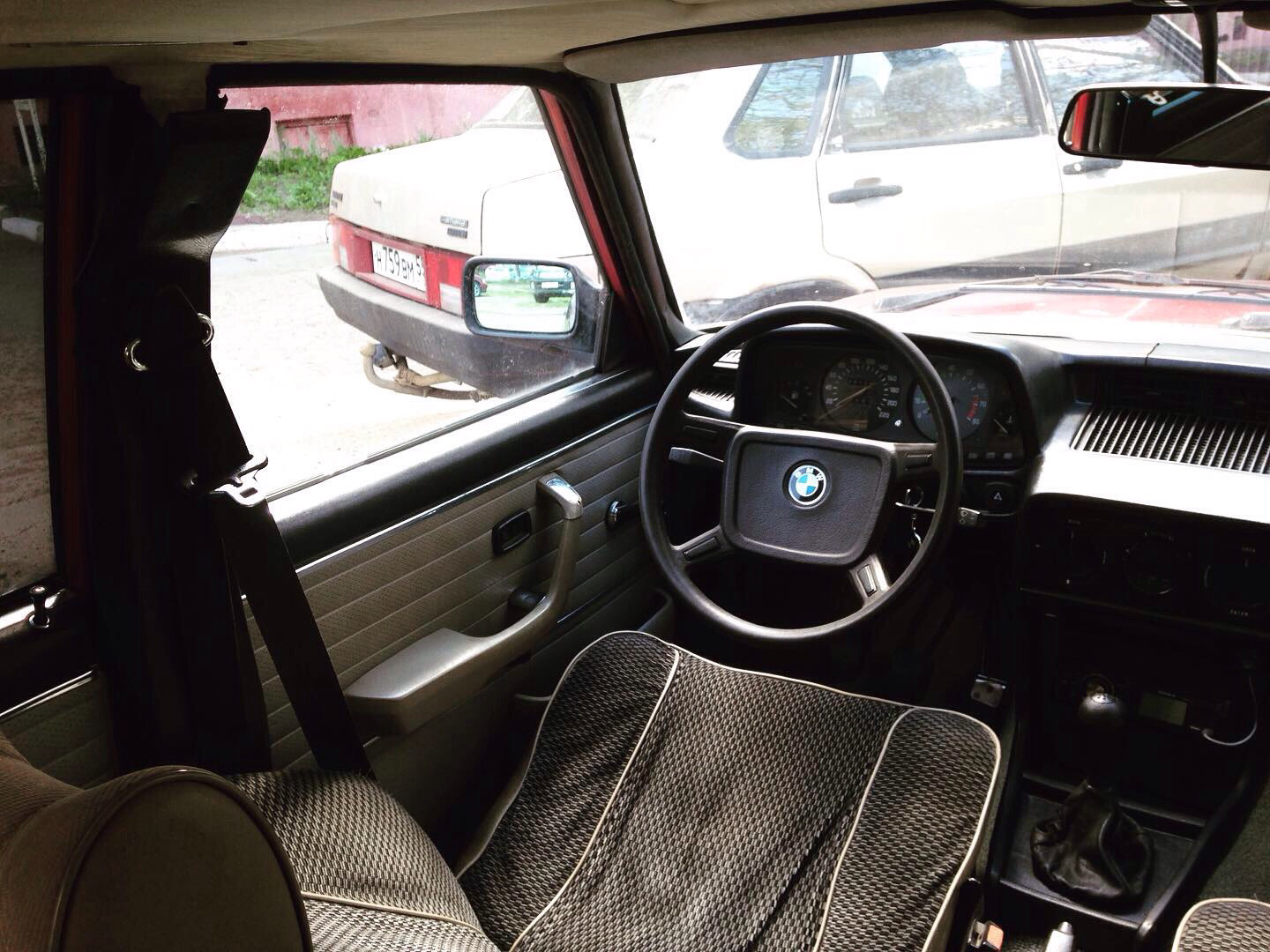 Inside me [UPD] — BMW 5 series (E12), 2 л, 1980 года | стайлинг | DRIVE2