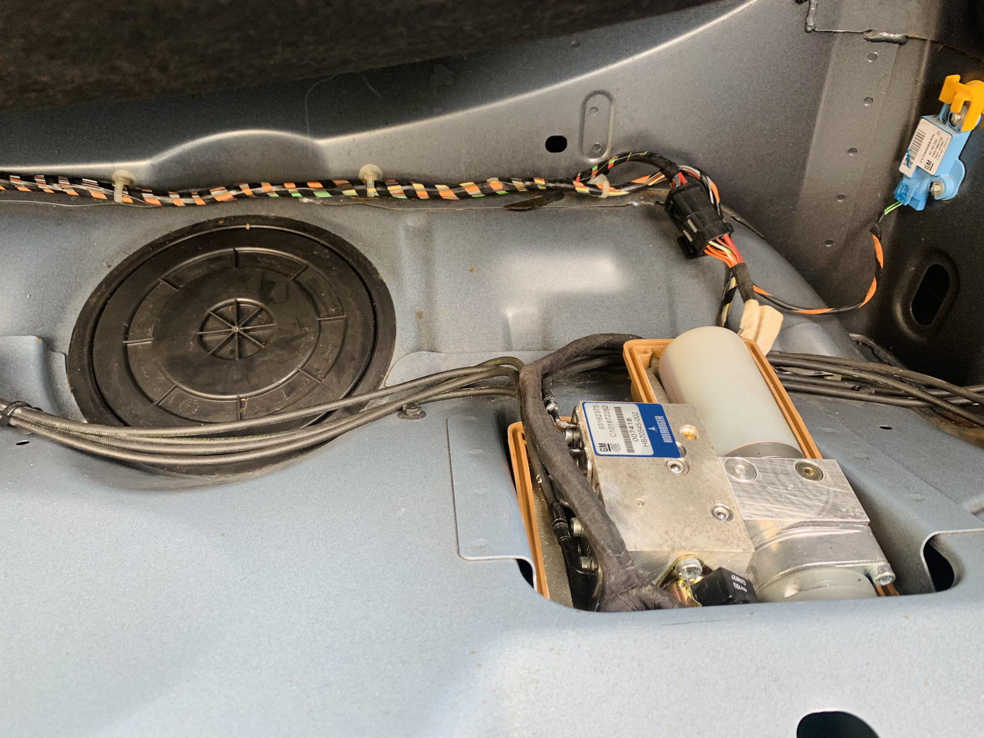 Обслуживание гидравлической системы крышы / замена жидкости — Opel ...