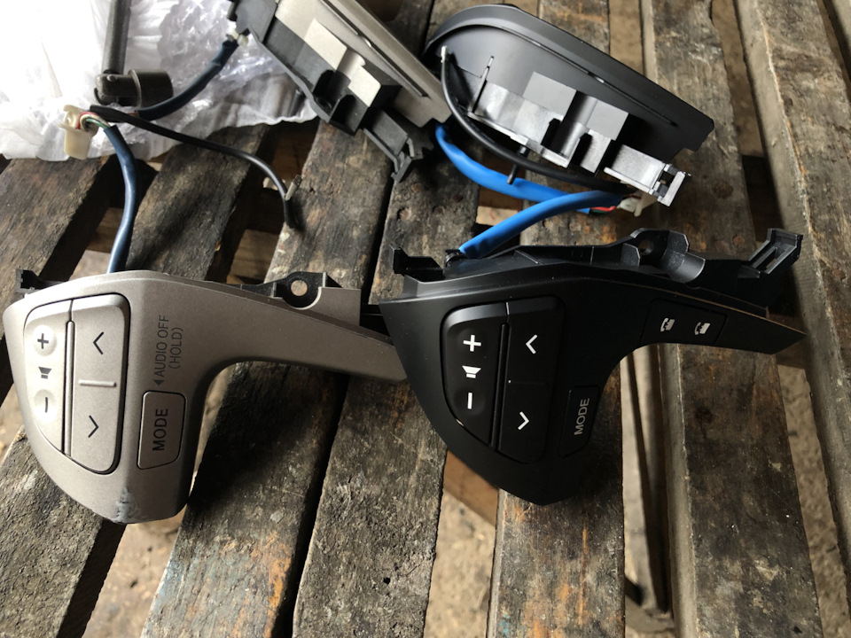 Замена шлейфа и кнопок руля — Toyota Camry (XV40), 2,4 л, 2008 года ...