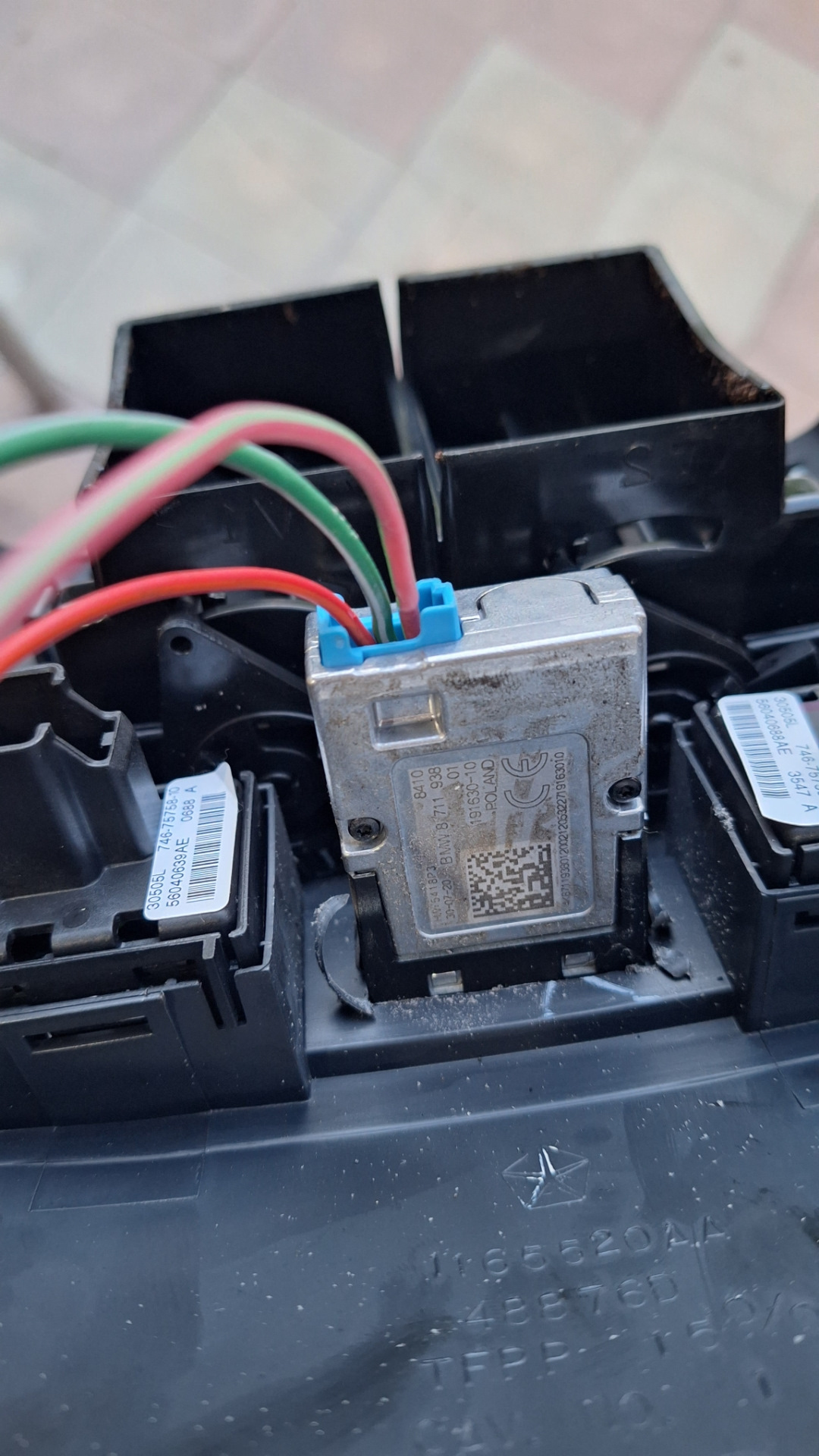 Установка блока зарядки usb-c от bmw g30 — Chrysler 300C SRT8 (1G), 6,1 ...