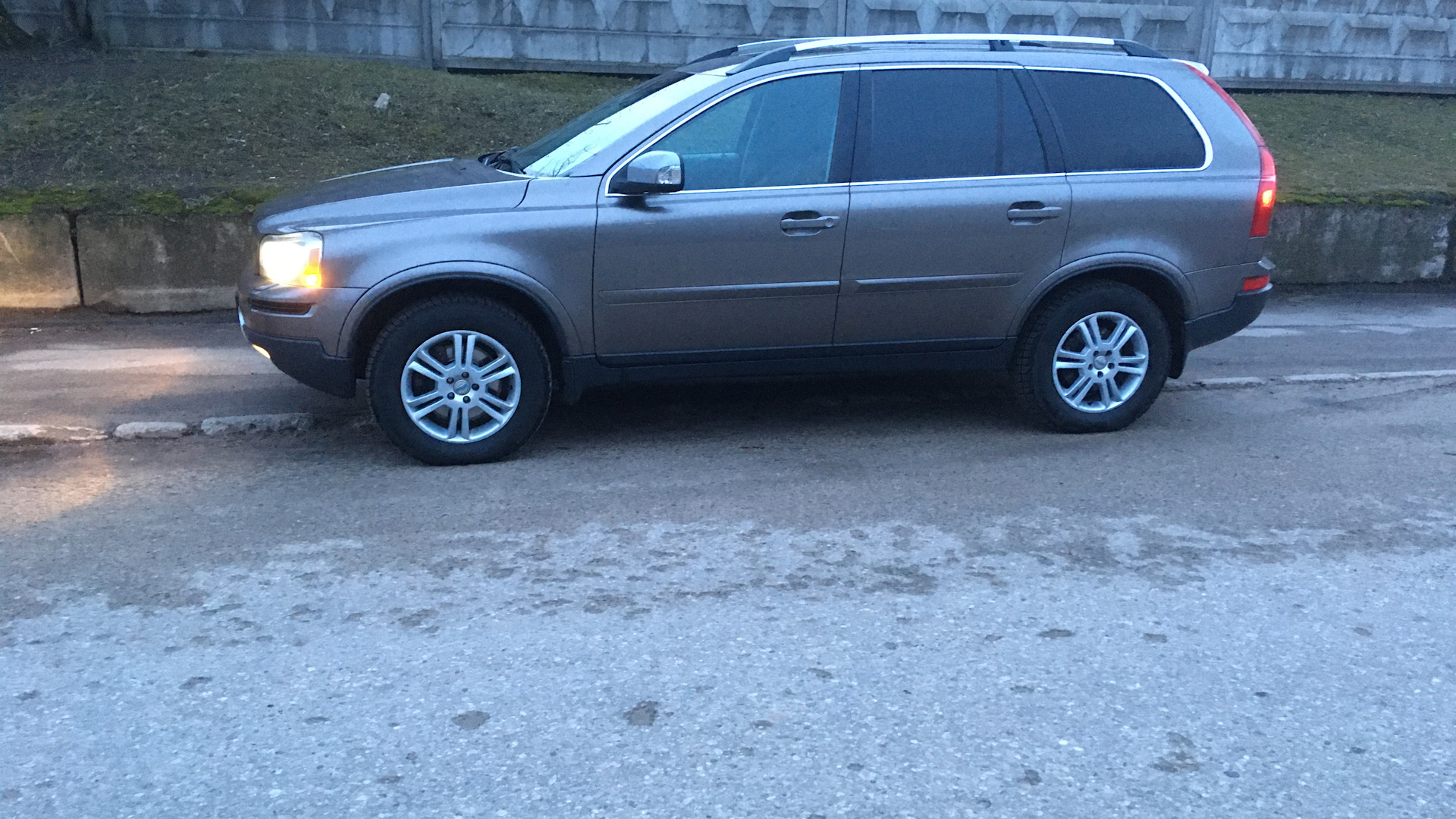 Volvo XC90 (1G) 2.4 дизельный 2008 | 2.4D5 SUMMUM на DRIVE2