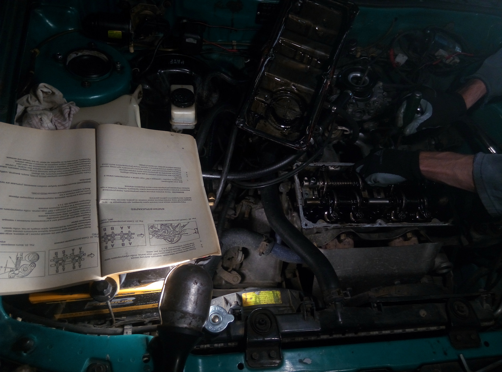 Регулировка клапанов и пружины тормозного суппорта — Hyundai Pony, 1,5 ...