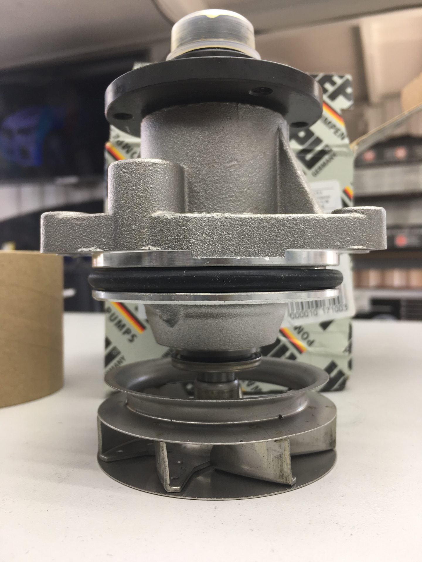 НЕЖДАННАЯ СМЕРТЬ ПОМПЫ. — BMW 7 series (E38), 2,8 л, 2000 года | визит ...