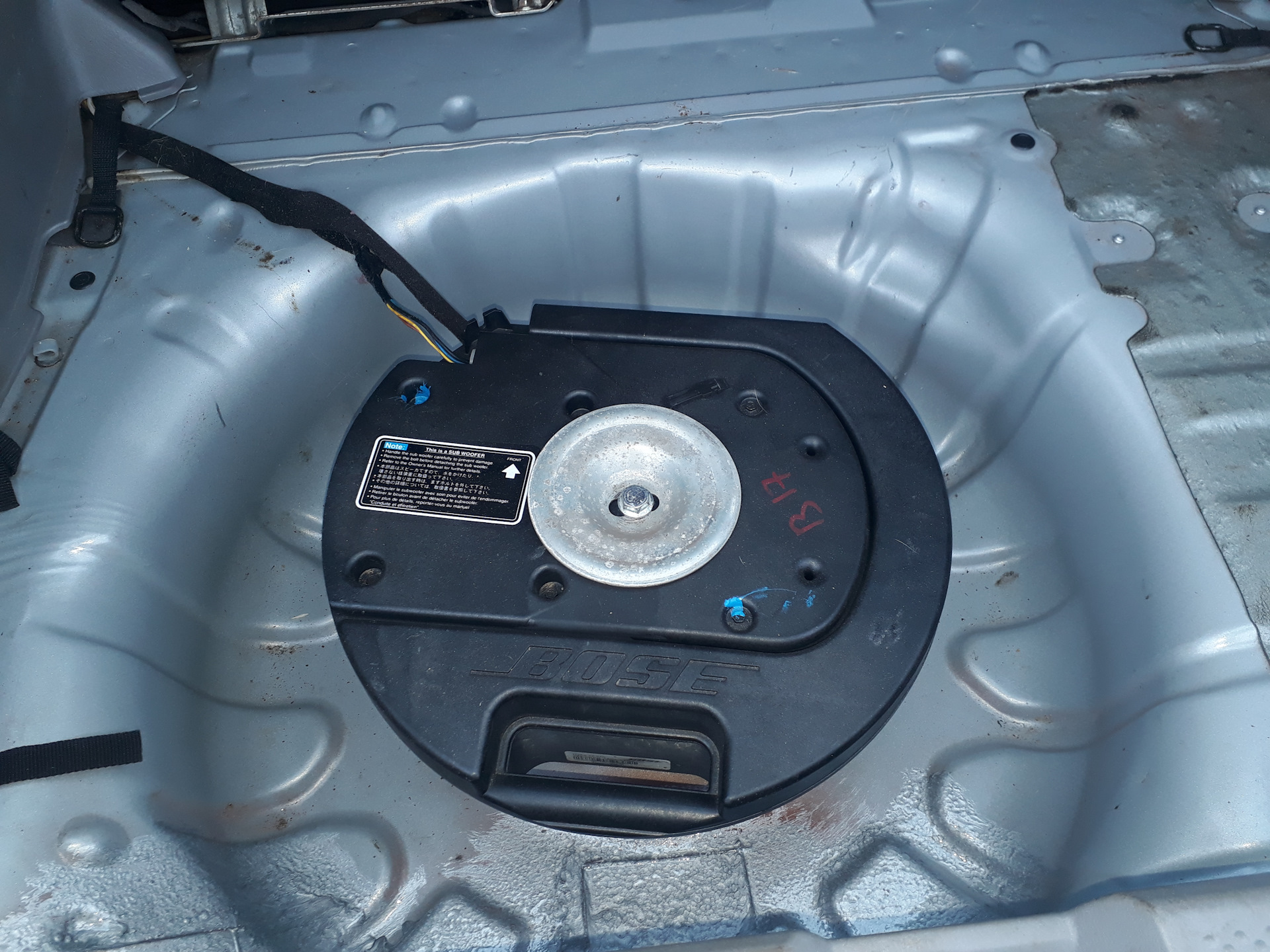 Сабвуфер, Ништяк))) — Mazda 323 VI, 1,6 л, 2001 года | автозвук | DRIVE2