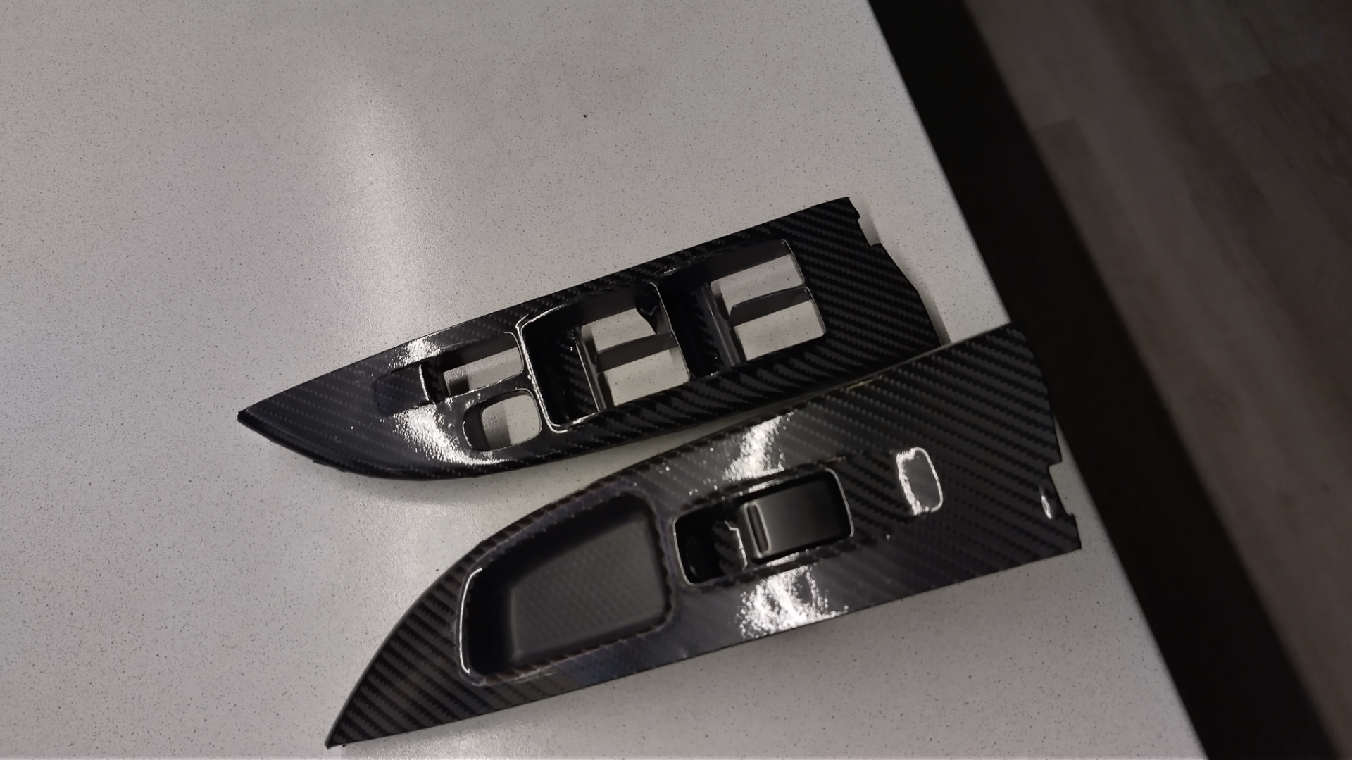 Немного карбона — Nissan Wingroad (Y11), 1,5 л, 2001 года | стайлинг | DRIVE2