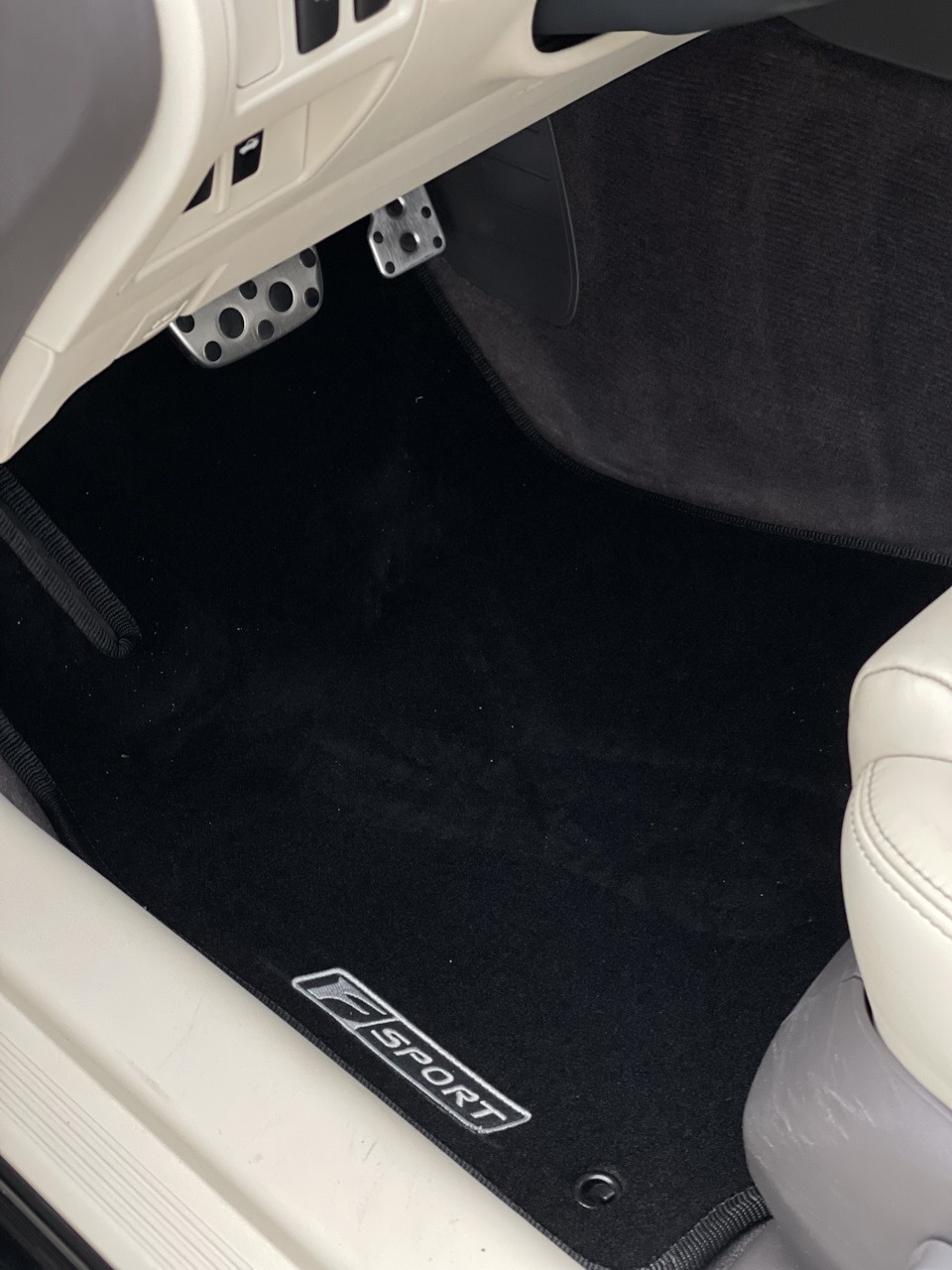 Ворсовые ковры F-Sport — Lexus IS II, 2,5 л, 2012 года | стайлинг | DRIVE2