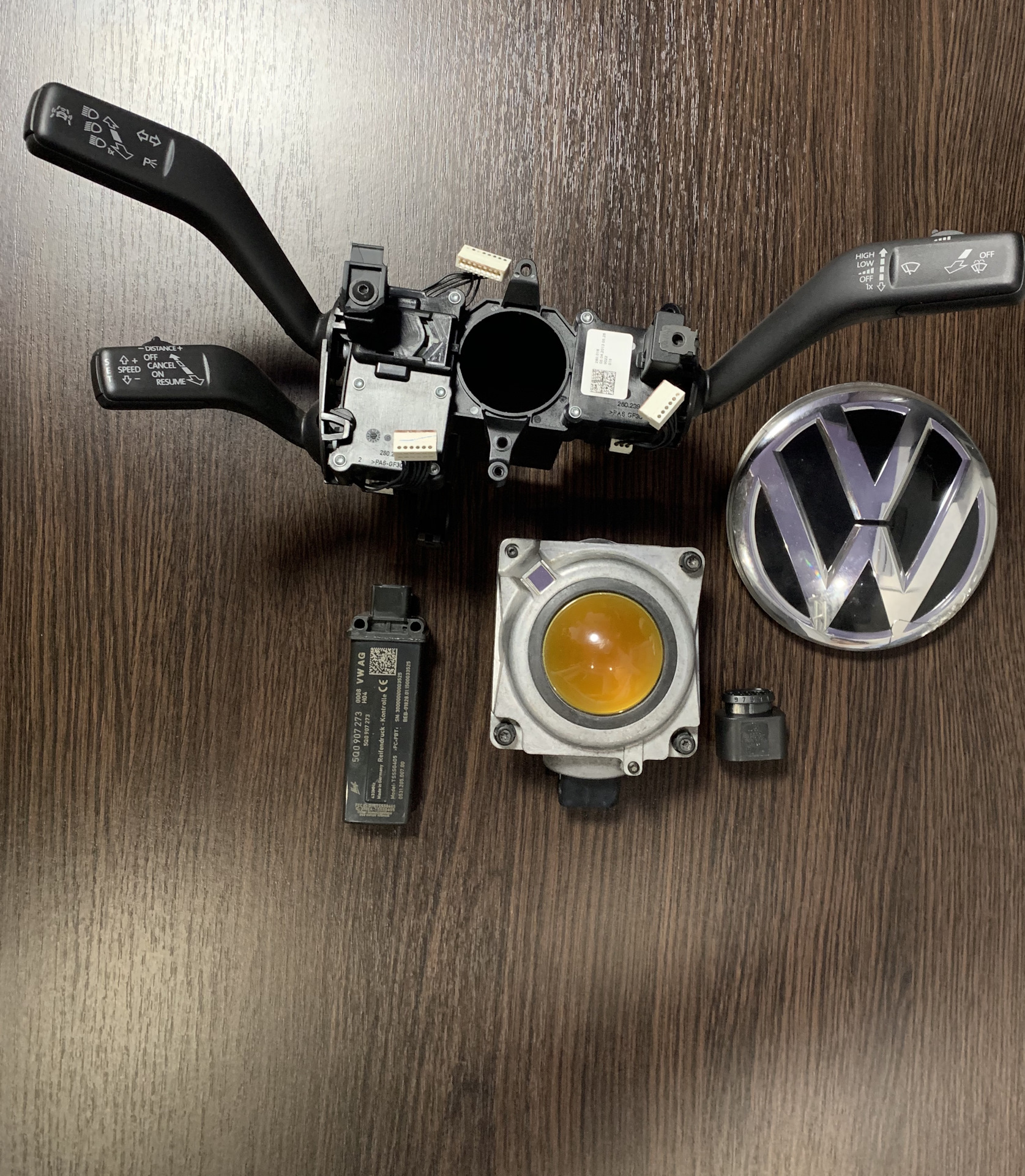 ACC + Front assist + Follow to stop — Volkswagen Passat Variant (B7), 1 ...