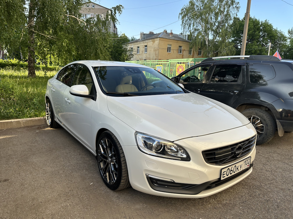 Установка алюминиевой защиты — Volvo S60 (2G), 3 л., 2015 года ...
