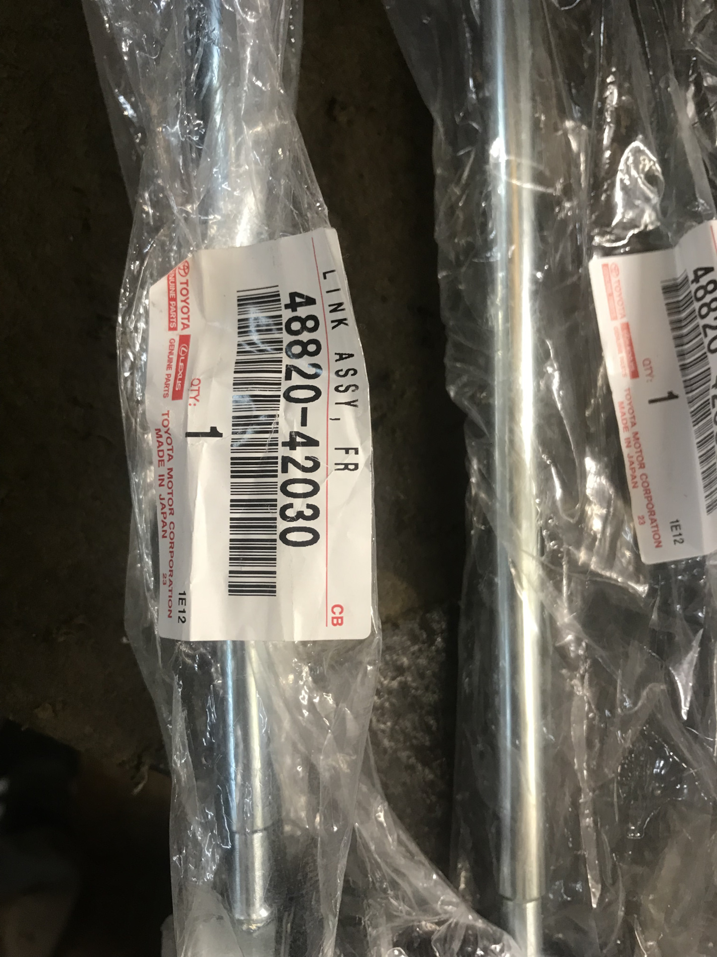 Замена передних амортизаторов — Toyota Corolla (140/150), 1,6 л, 2011 ...