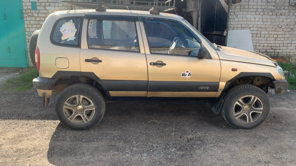 Наконец поставил Кама пилигримм И-520 235/75r15 — Chevrolet Niva, 1,7 л ...
