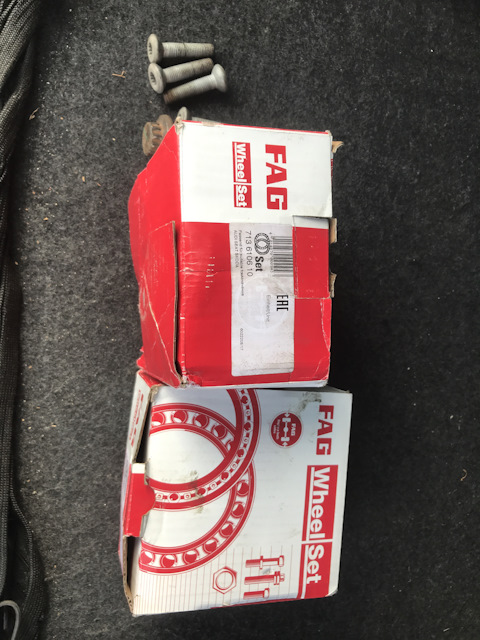 713610610 Комплект подшипника ступицы колеса FAG | Запчасти на DRIVE2