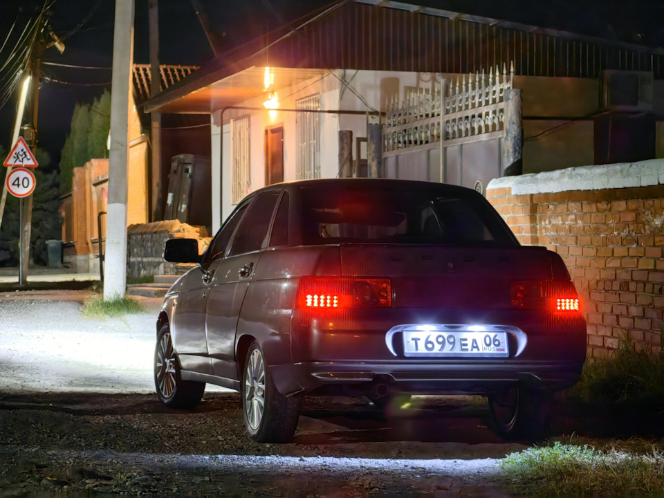 Диодные стопы — Lada 21104, 1,6 л, 2004 года | стайлинг | DRIVE2