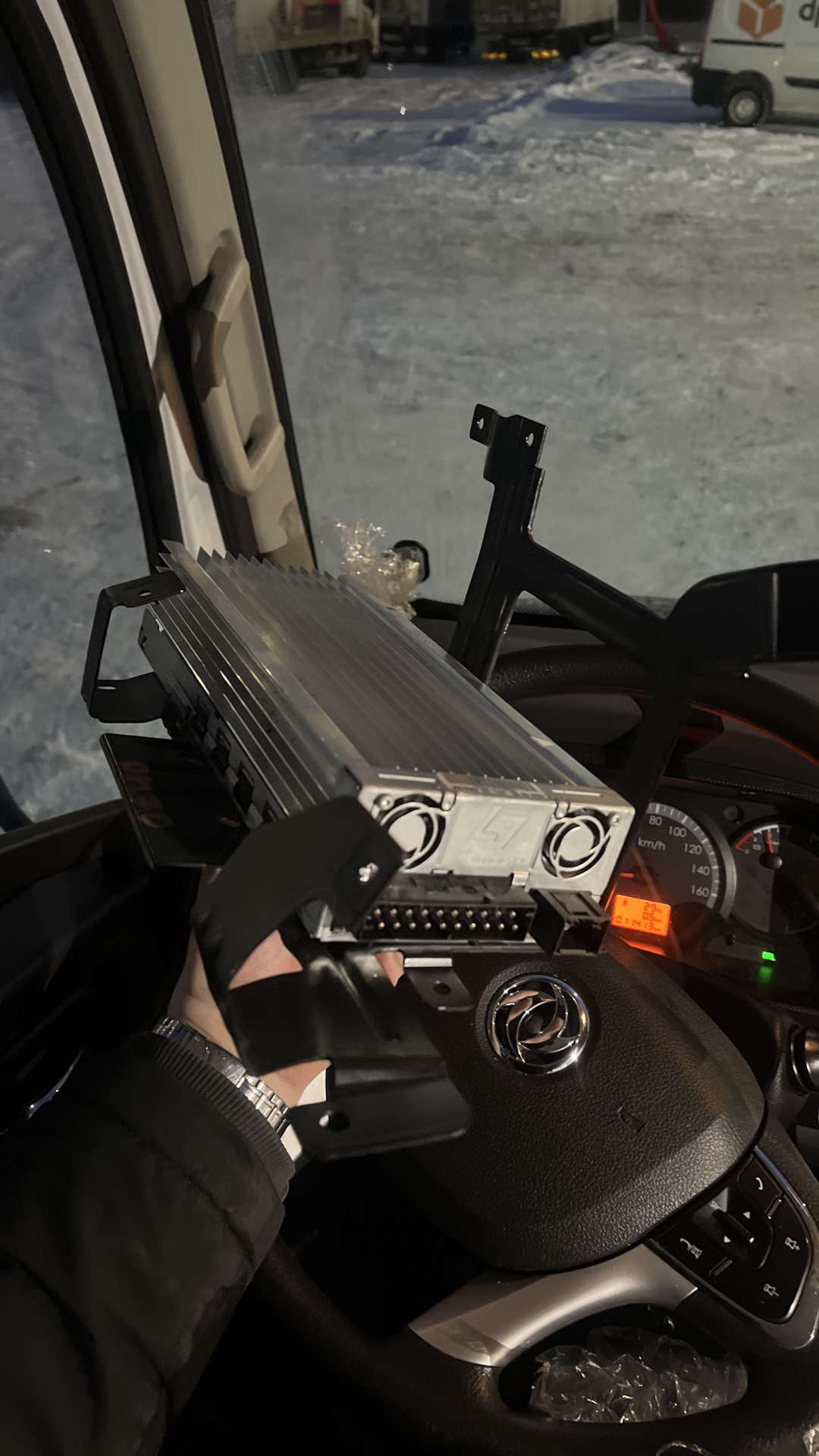 Logic 7 (s677a) — BMW 3 series Touring (E91), 3 л, 2008 года | автозвук ...