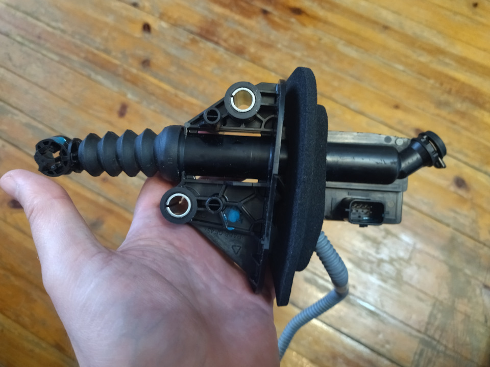 306105606R RENAULT | Запчасти на DRIVE2