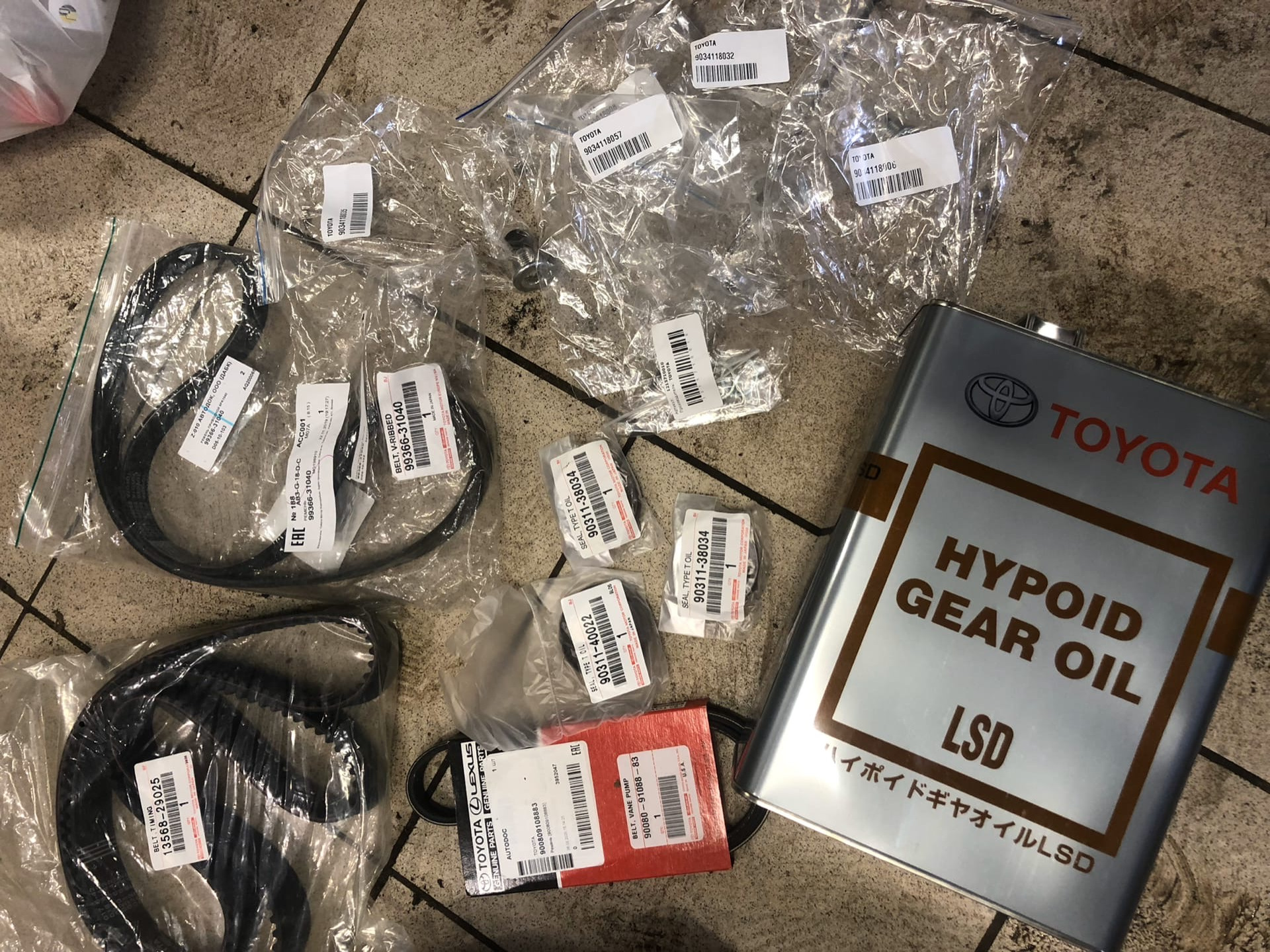 Масло дифференциала, сальник коленвала — Lexus RX (1G), 3 л, 2001 года ...