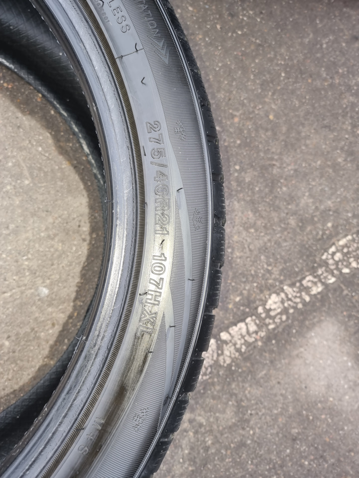 Шины зимние нешипованные 275/40 R21 на BMW X6 (G06), BMW X5 (G05). Б/у ...