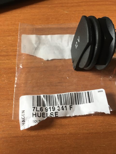 7L6919341F Зажимная втулка с крышкой для прикуривателя VAG | Запчасти ...