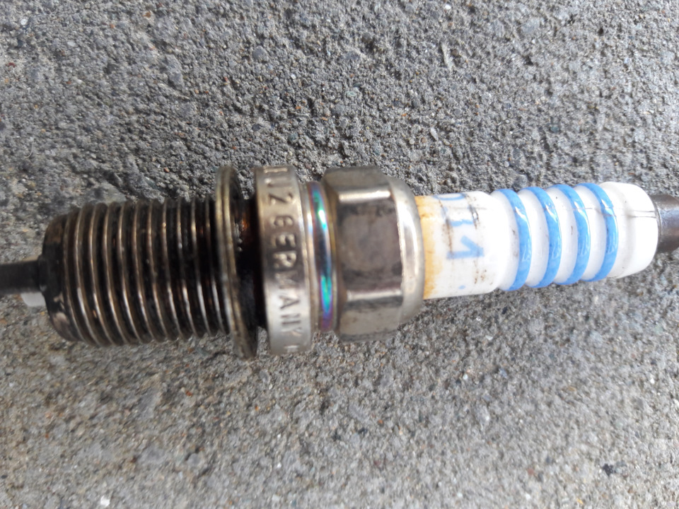 Свеча искрила на A16XER — Opel Astra J, 1,6 л, 2011 года | запчасти ...