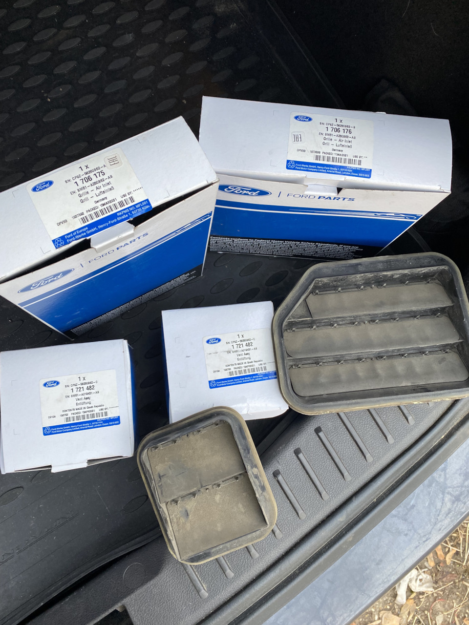 Вода в Салоне Форд Фокус 3 — Ford Focus III Hatchback, 1,6 л, 2011 года ...