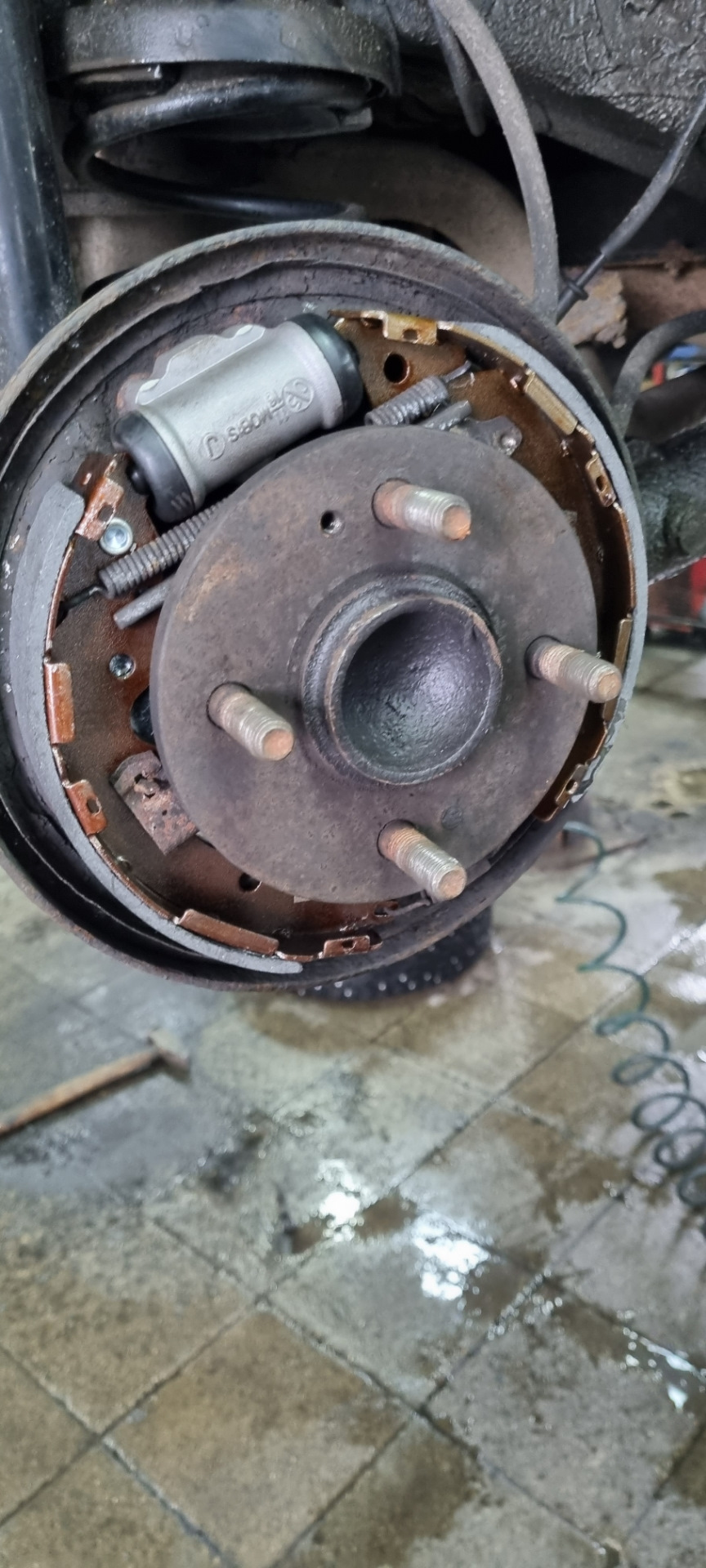 Задние тормоза — KIA Rio (2G), 1,4 л, 2010 года | визит на сервис | DRIVE2