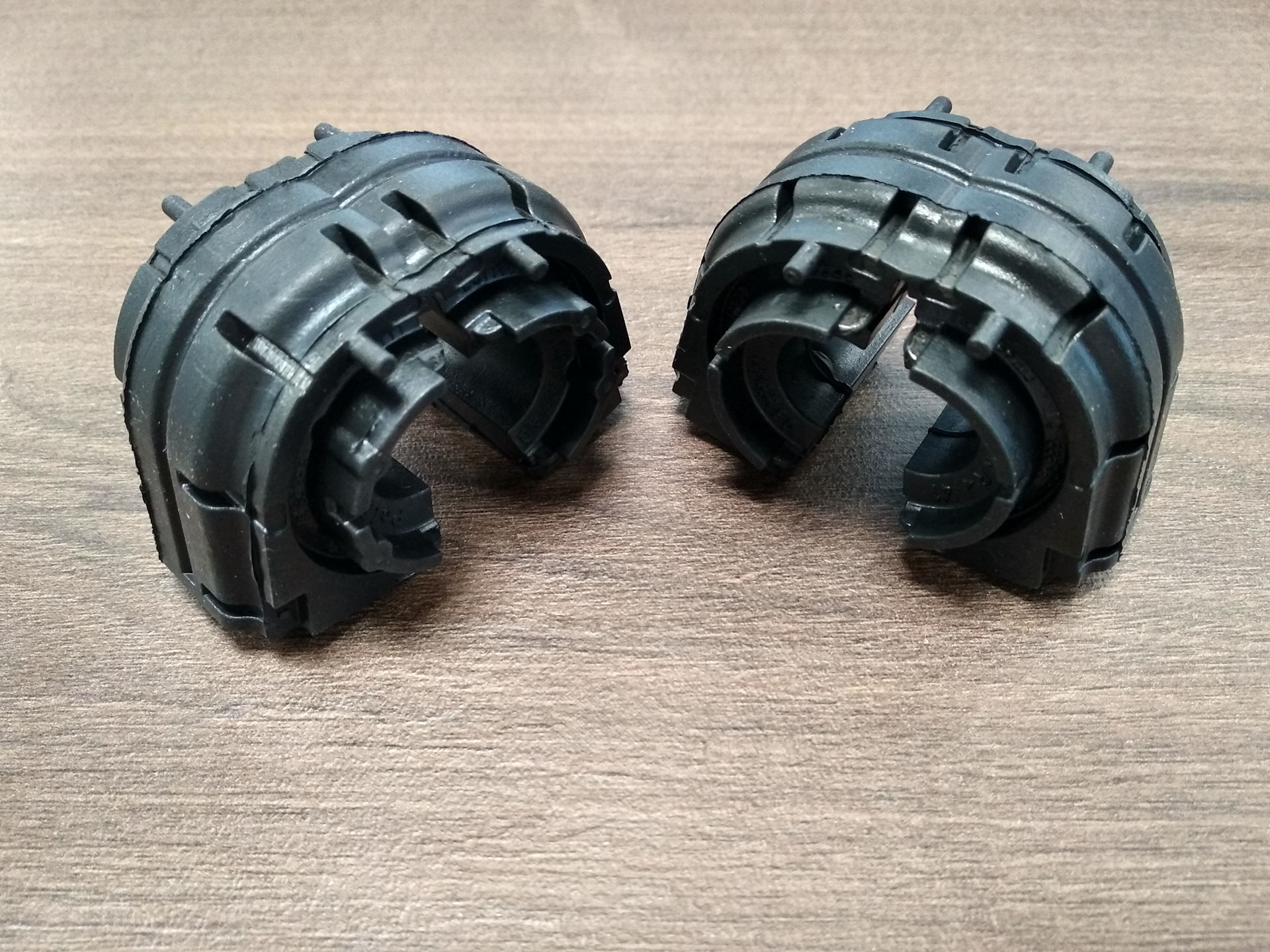 Втулки стабилизатора задней подвески 1K0 511 327AQ — Skoda Octavia A5 ...