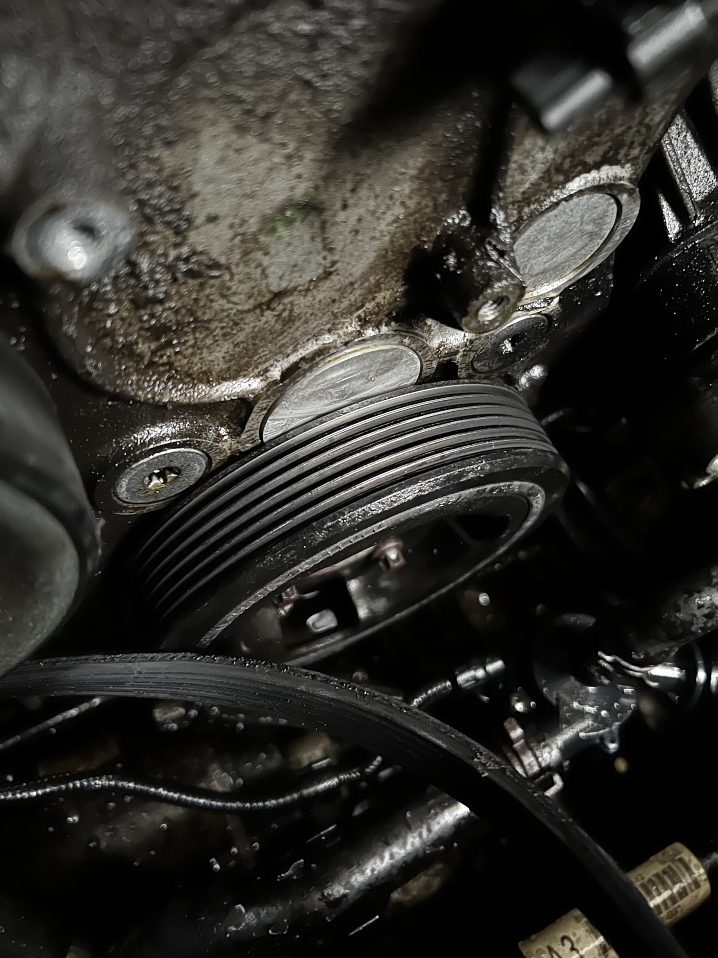 Выгнало масло. Проблема решена. — BMW 3 series (F30), 1,6 л., 2013 года ...