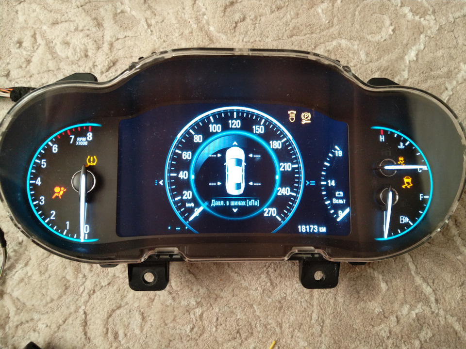 Приборная панель UHS GM на Opel Astra J, Chevrolet Cruze (1G), Opel ...