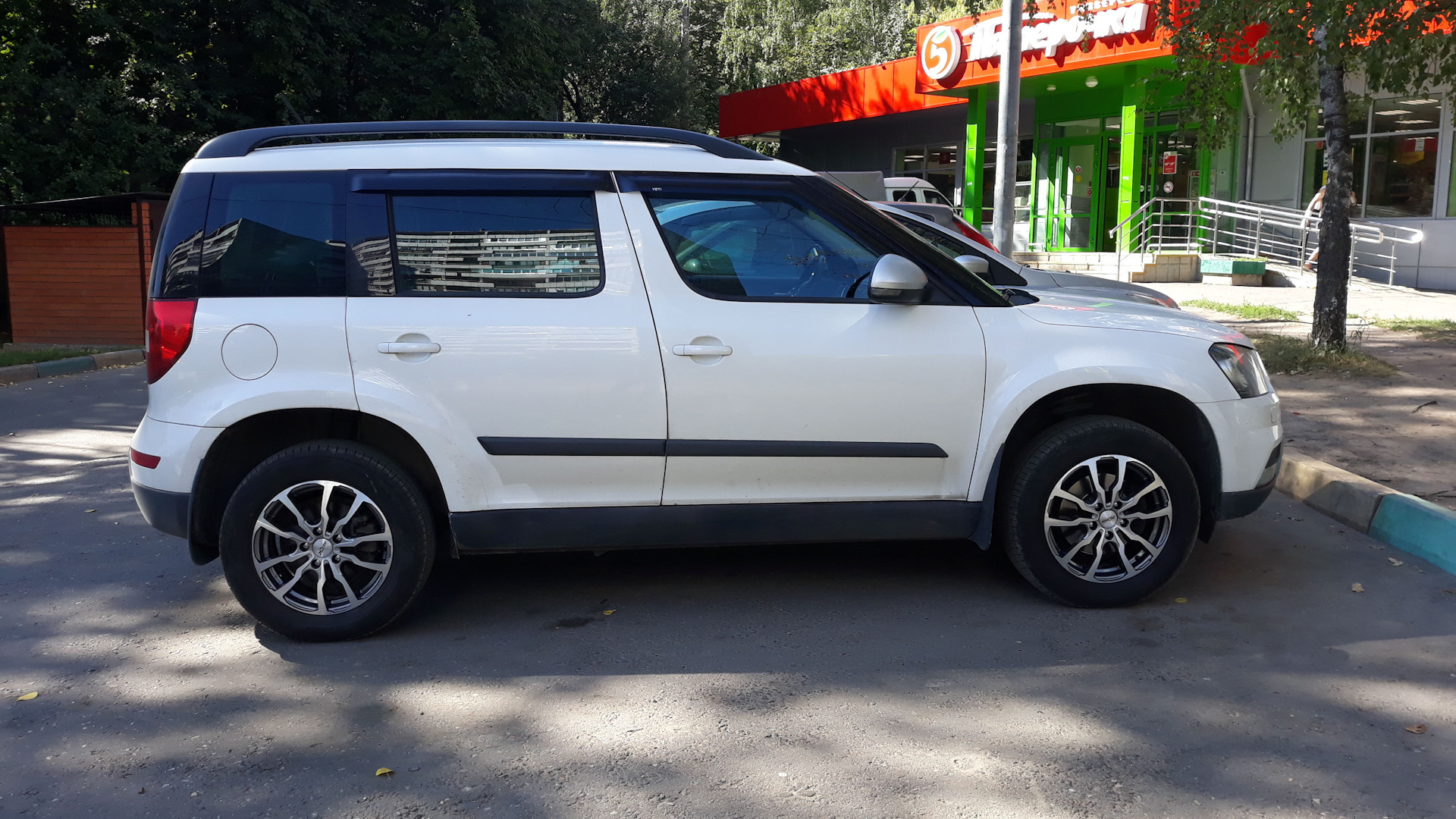 X-trike r16 — Skoda Yeti, 1,8 л., 2014 года | колёсные диски | DRIVE2