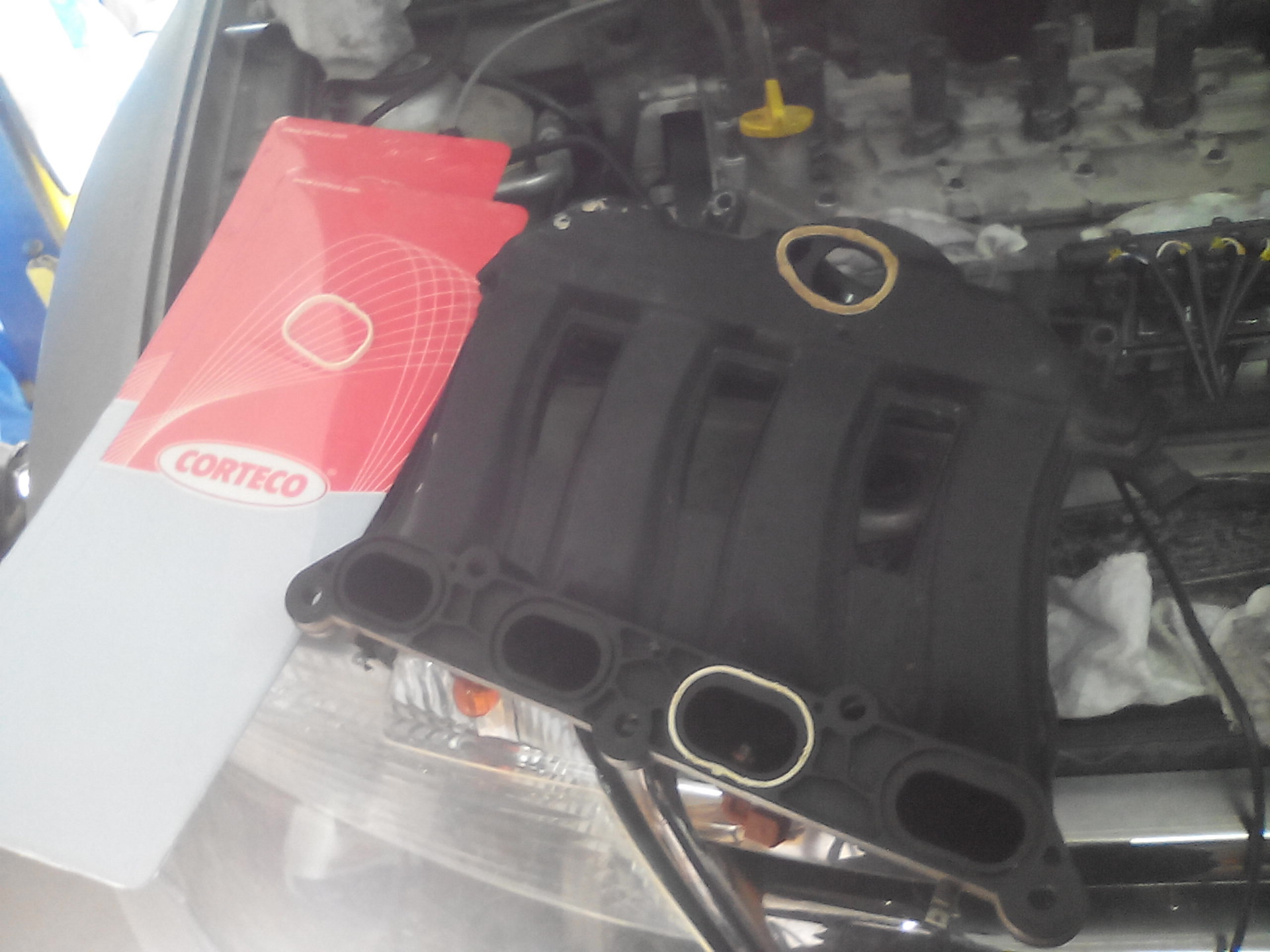 Правильные сальники распредвалов — Renault Duster (1G), 2 л, 2014 года ...