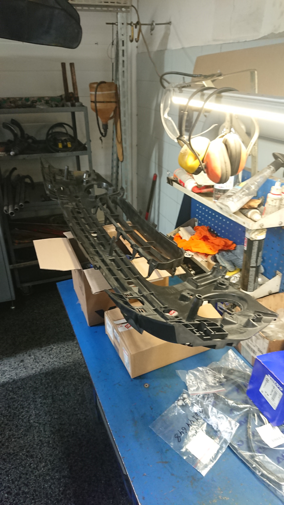 30716974 Усилитель бампера Volvo | Запчасти на DRIVE2