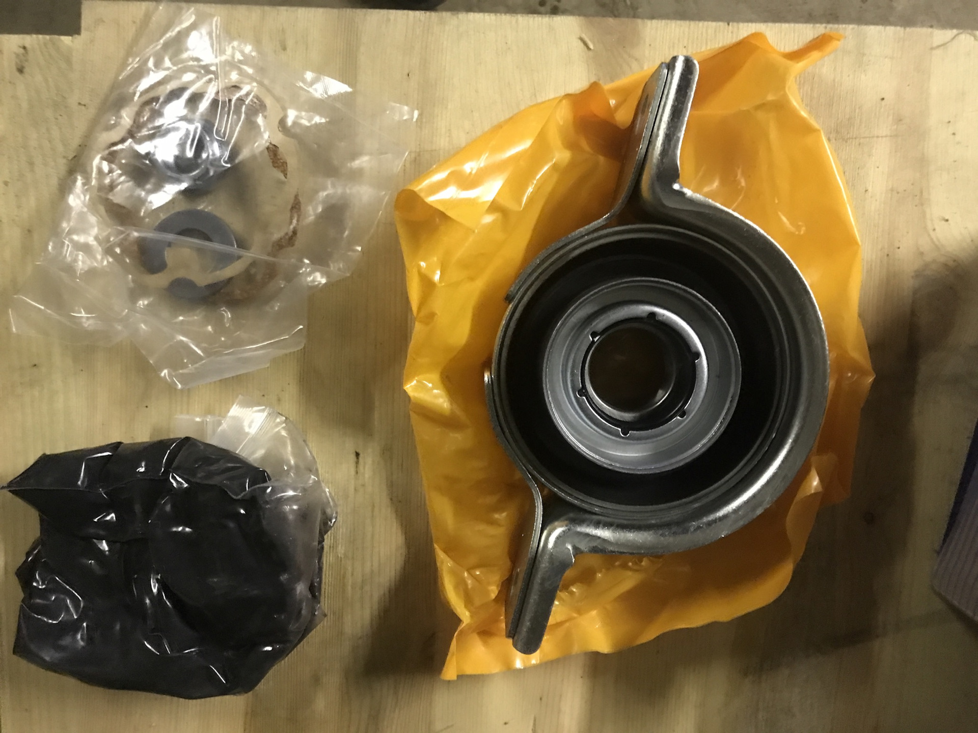 Эпопея с гулом, осеннее обострение) Раздатка, подвесной и кардан с ...